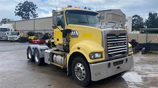 Used 2014 Mack CMHR Trident Day Cabin Prime Mover GCM 70,000kg For ...