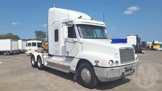 Used 2002 Freightliner Century Class S/T Prime Mover GCM 90,000kg For ...