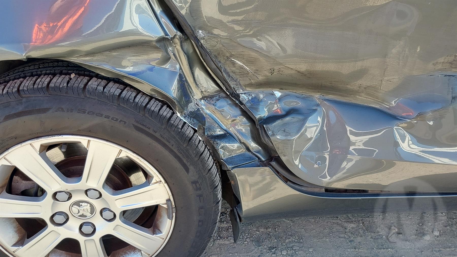 Damaged 2011 Holden Commodore VEII Omega Sport Wagon For Auction in ...