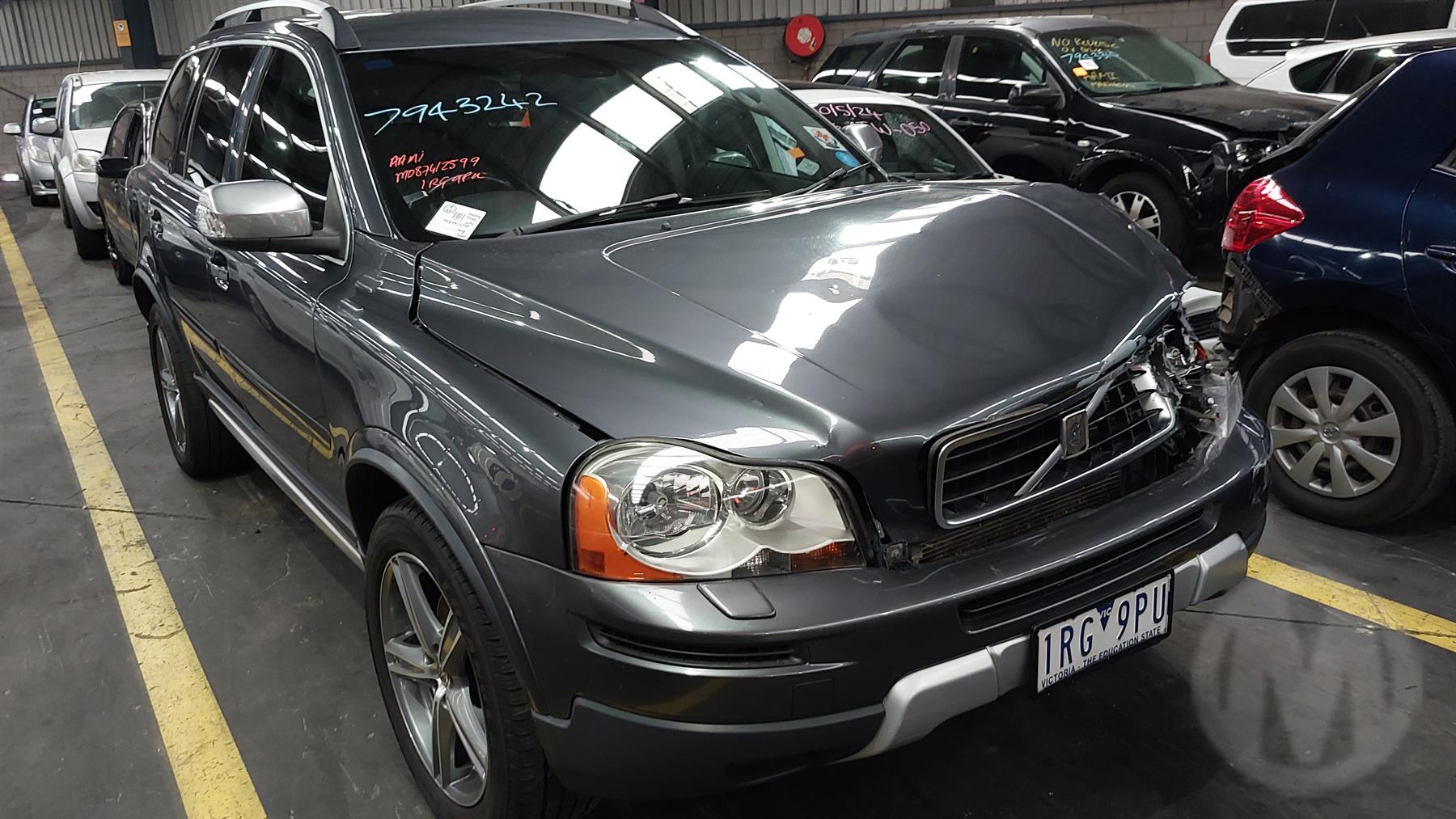 Damaged 2009 Volvo XC90 R-Design S/Wagon For Auction in National Online ...