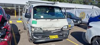 Damaged 1999 Toyota Hiace LH Panel Van Unknown For Auction in National ...