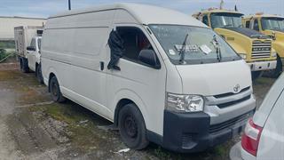 Damaged 2014 Toyota Hiace 200 SLWB High Roof Van For Auction in ...