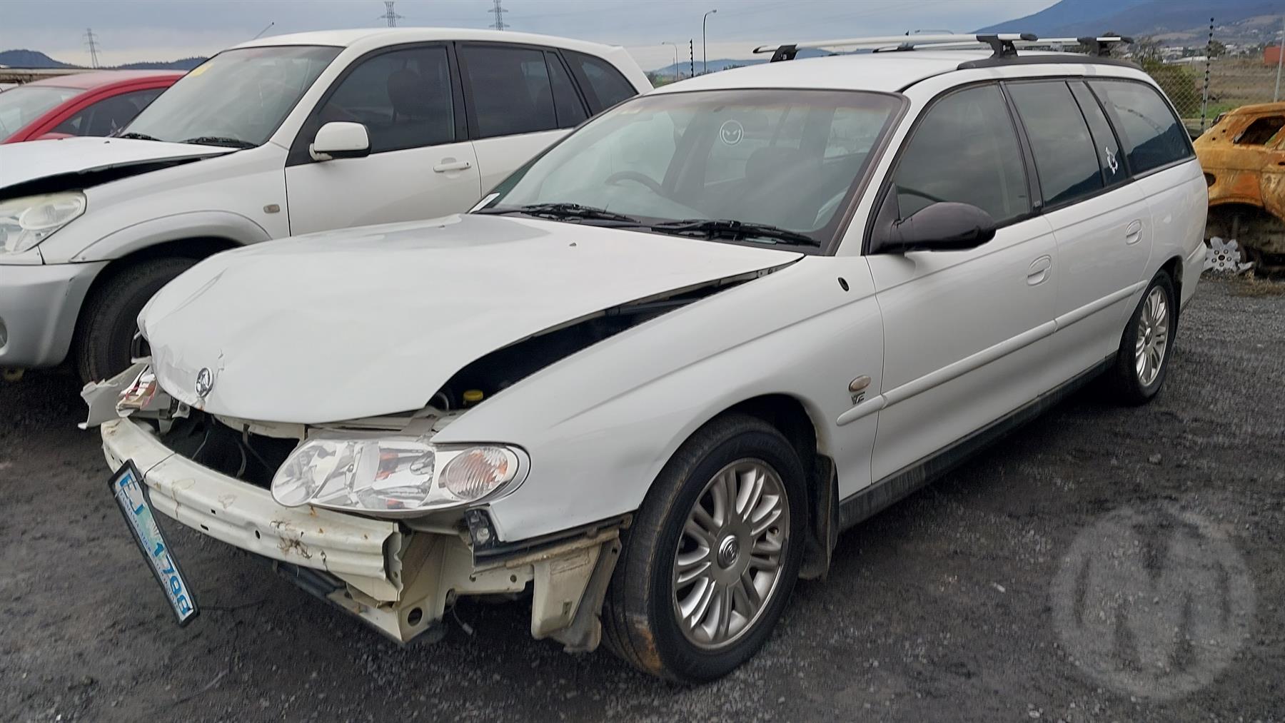 Damaged 2000 Holden Commodore VX Lumina Station Wagon 4D Wagon For ...