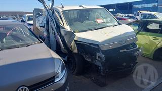 Damaged 2022 Toyota Hiace GDH LWB Van For Auction in National Online ...