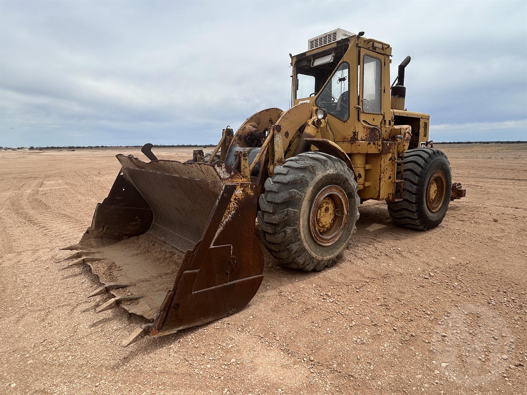 Used Caterpillar 966C Loader For Auction in National Online, National ...