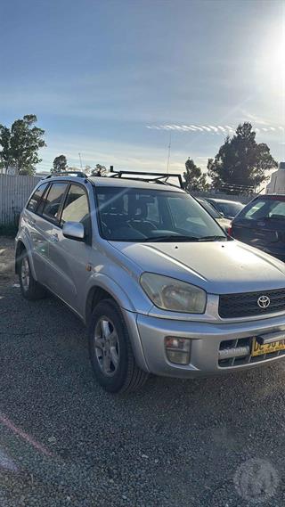 Damaged 2002 Toyota Rav 4 ACA2R Cruiser 3DR AWD Station Wagon For ...