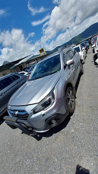 Damaged 2018 Subaru Outback 2.5i Premium Wagon 4D Wagon For Auction in ...