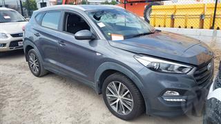 Damaged 2015 Hyundai Tucson TL 2.0P Active X S/Wagon For Auction in ...