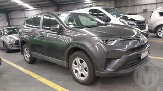 Damaged 2017 Toyota Rav 4 A4 GX ZSA42R 4x2 4D Wagon For Auction in ...
