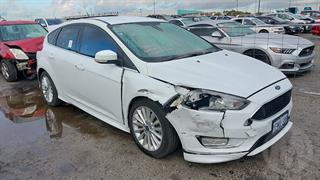 Damaged 2015 Ford Focus LZ Sport Hatch For Auction in National Online ...