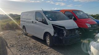 Damaged 2022 Toyota Hiace LWB Van 5D VAN For Auction in National Online ...