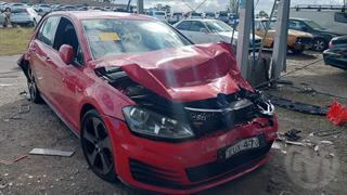 Damaged 2013 Volkswagen Golf VI 155TSI GTI Hatch For Auction in ...