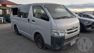 Damaged 2017 Toyota Hiace LHR Van VAN For Auction in National Online ...