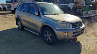 Damaged 2002 Toyota Rav 4 ACA2R Cruiser 5DR AWD For Auction in National ...