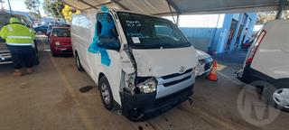 Damaged 2017 Toyota Hiace 201R LWB Van For Auction in National Online ...
