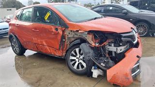 Damaged 2014 Renault Captur Expression Station Wagon For Auction in ...