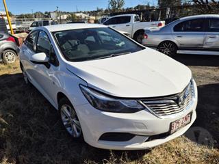 Damaged 2018 Holden Astra BL LS Plus Sedan Sedan For Auction in ...
