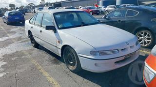 Damaged 1994 Holden Commodore VR Executive Sedan For Auction in ...