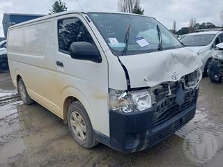 Damaged 2016 Toyota Hiace 201R LWB Van 4D VAN For Auction in National ...