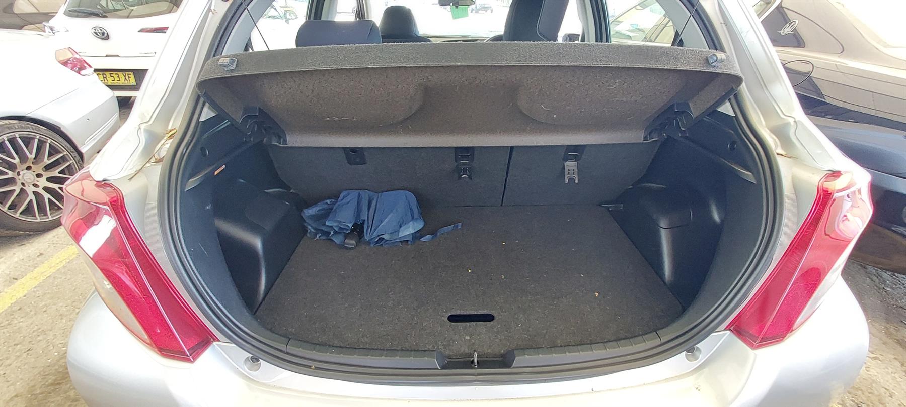 Damaged 2011 Toyota Yaris NCP YR Hatch For Auction in National Online ...