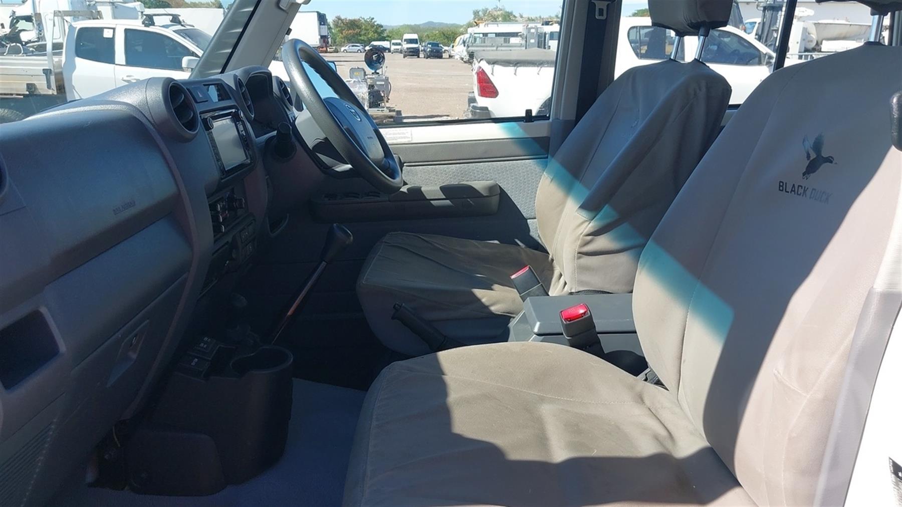 Used 2020 Toyota Landcruiser 70 Series GXL 4D Dual Cab Chassis (QFleet ...