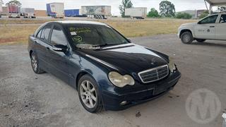 Damaged 2003 Mercedes-Benz C 180 Kompressor Classic Sedan For Auction ...