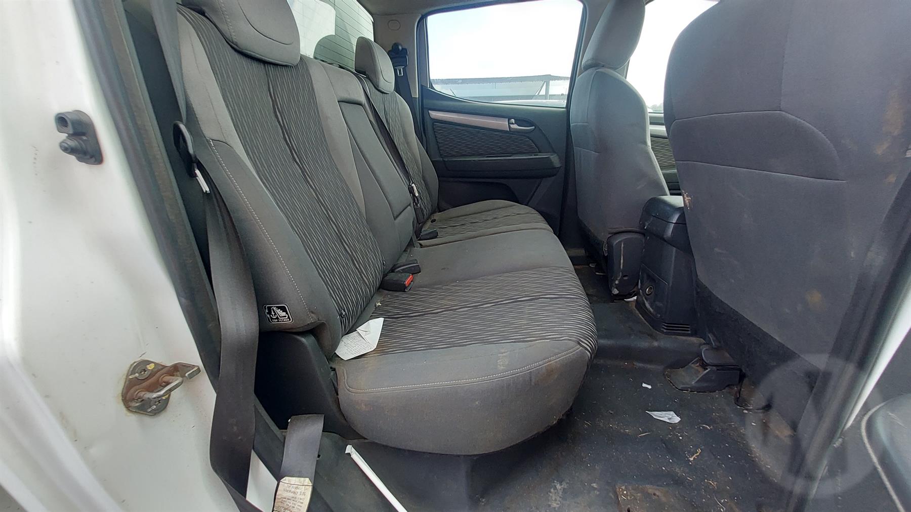 Damaged 2014 Holden Colorado LX Dual Cab Chassis For Auction in Eagle Farm, Brisbane, Queensland ...