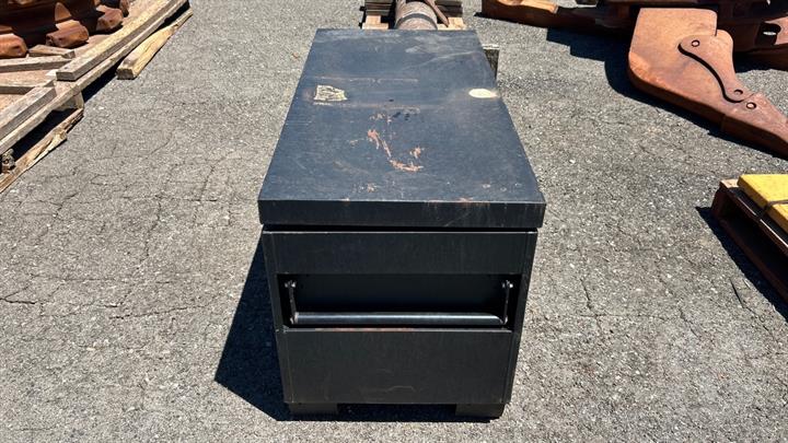 Used Black Snake Toolbox With 100 Tonne Sling For Auction in Perth Int ...
