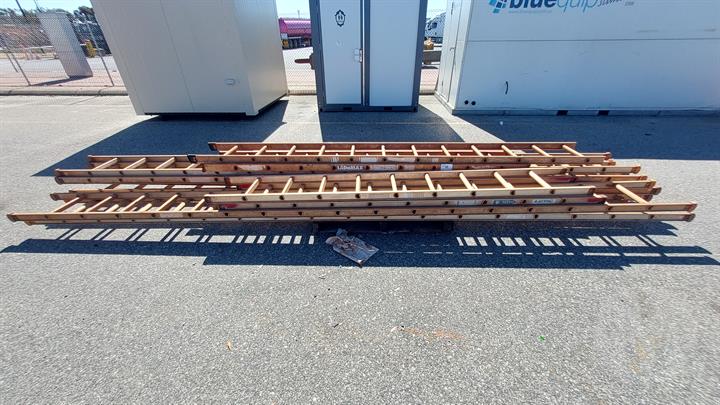 Used Pallet OF Various Size Ladders Miscellaneous For Auction in National Online, National ...