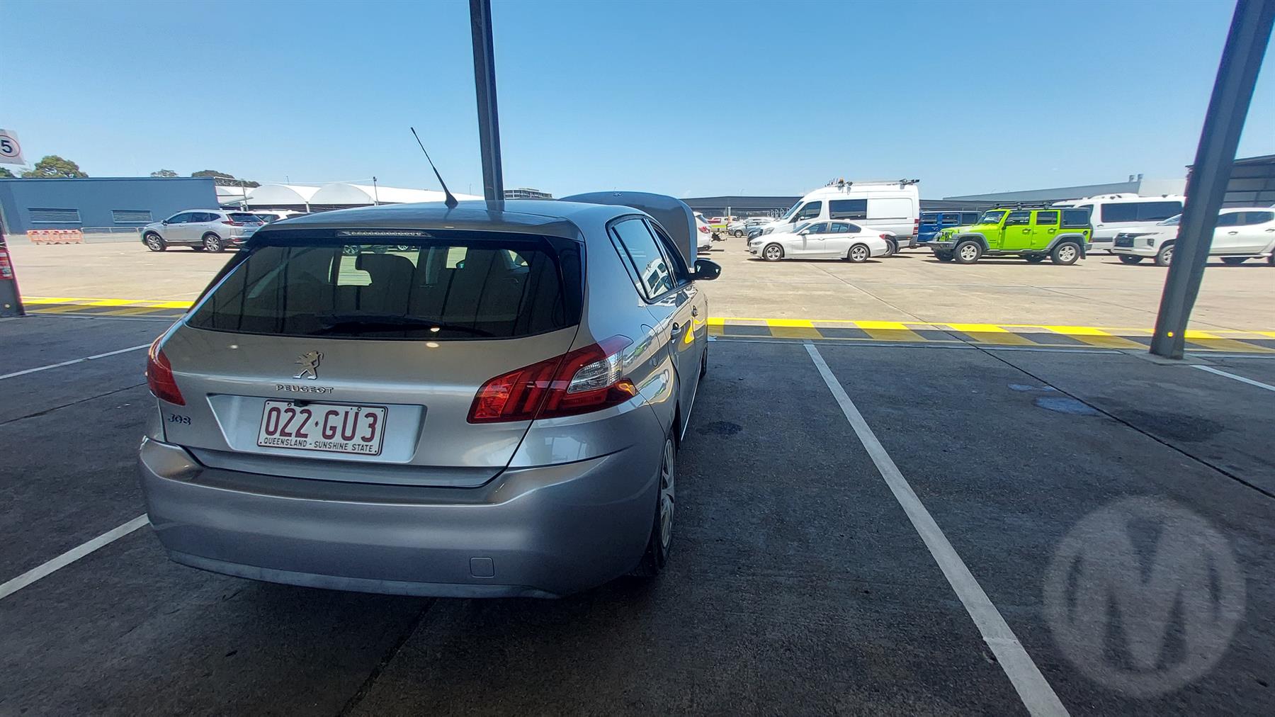 Damaged 2014 Peugeot 308 Access Hatch For Auction in National Online, National – Manheim Salvage ...