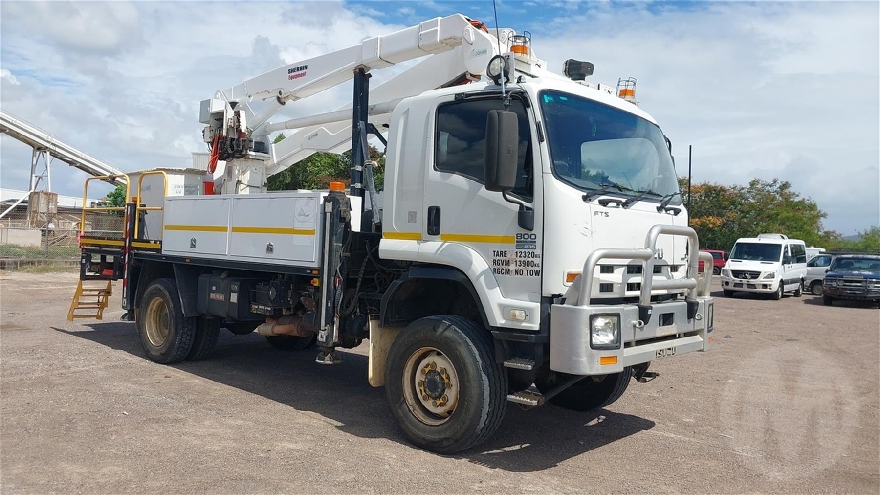 Used 2014 Isuzu FTS800 EWP (Truck Mounted) GCM 20,500kg For Auction in ...