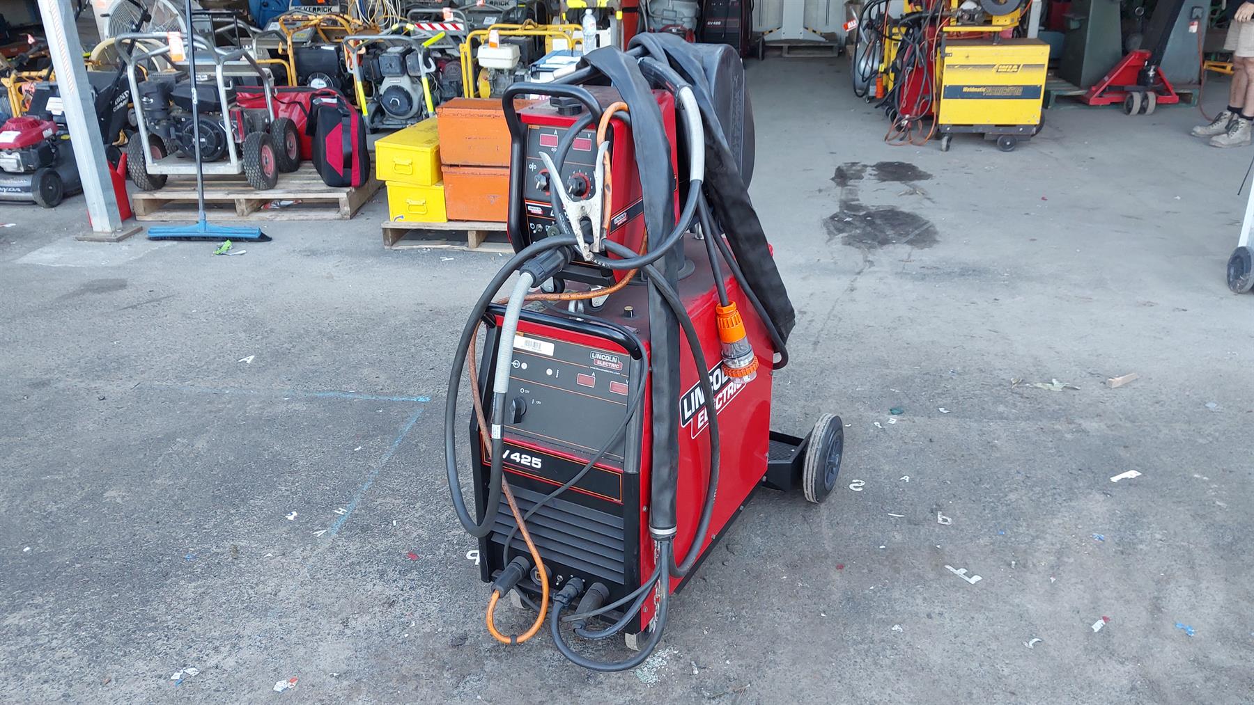 Used Lincoln Electric CV425/LF33 Welder (Electric) For Auction in ...