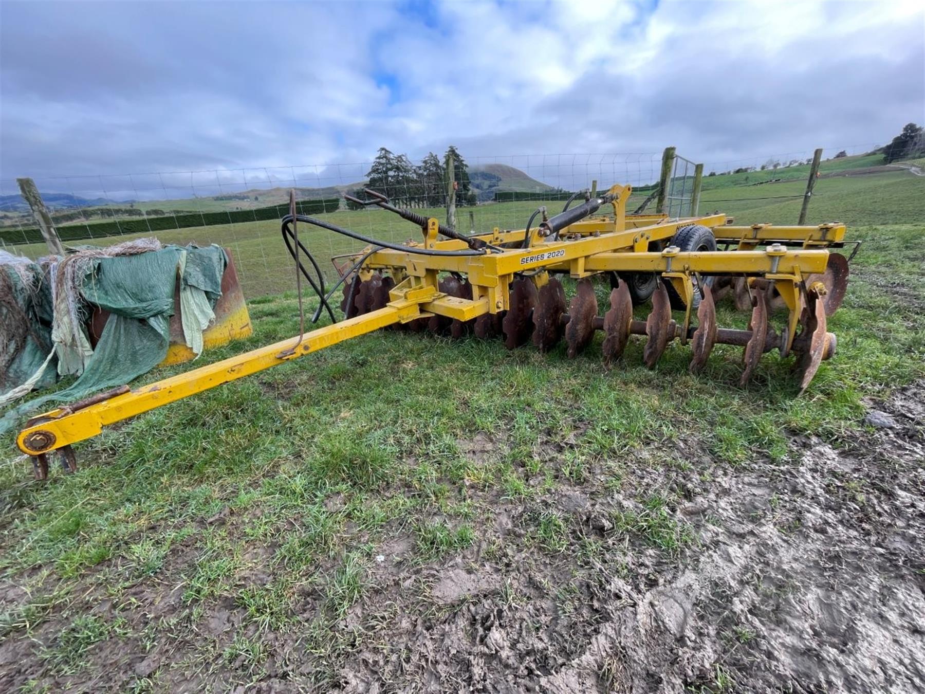 Used Hooper Tandem Offset 8 aside Discs - Used Discs for Sale – Manheim ...