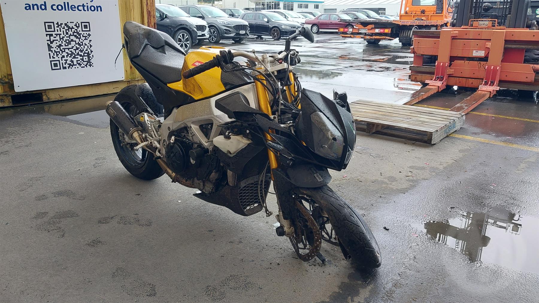Damaged 2012 Aprilia Tuono V4 Aprc Motorcycle – Accident Damaged Motorcycle and Salvage for Sale ...