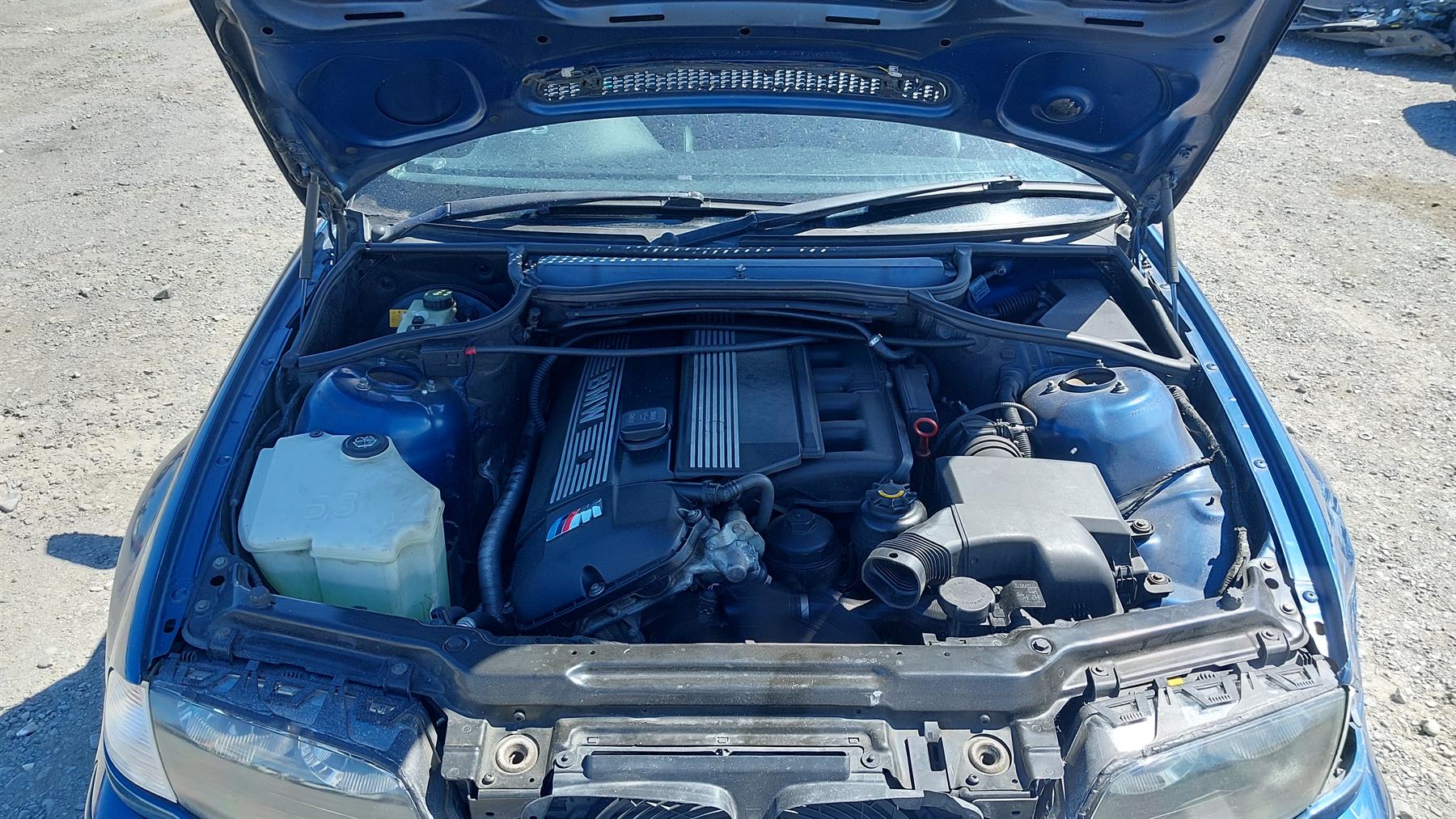 Damaged 2000 BMW 325i Touring – Accident Damaged Touring and Salvage for Sale – Manheim Salvage ...